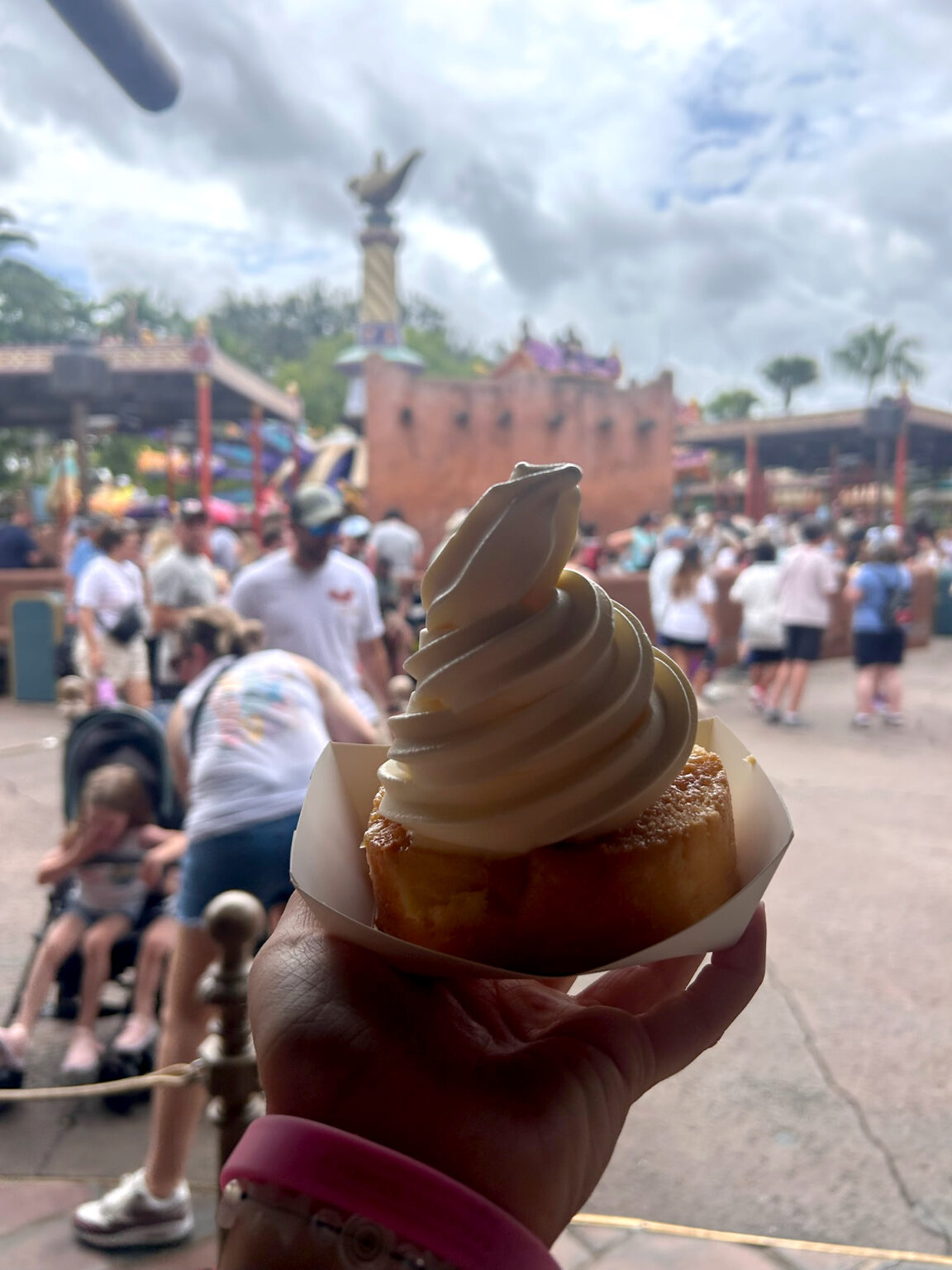 Dining at Magic Kingdom