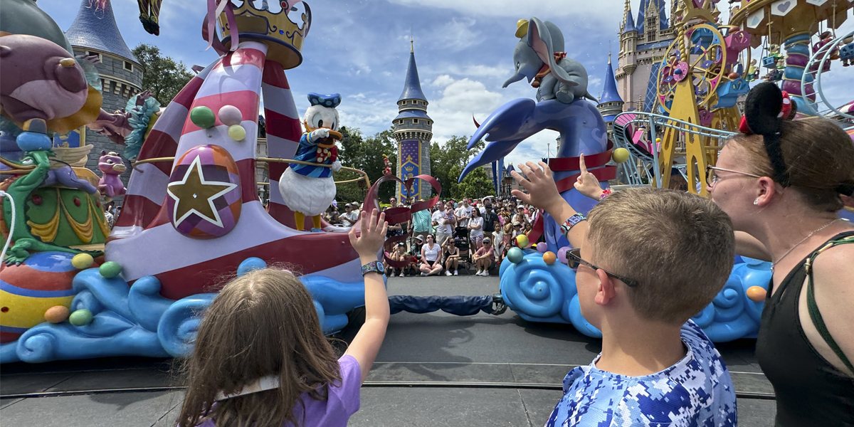 Disney World Parade Tips: Maximize Your Experience